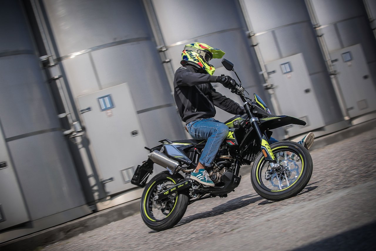SMX Motard 125